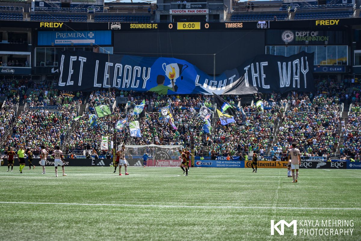 Sounder at Heart begins its big move