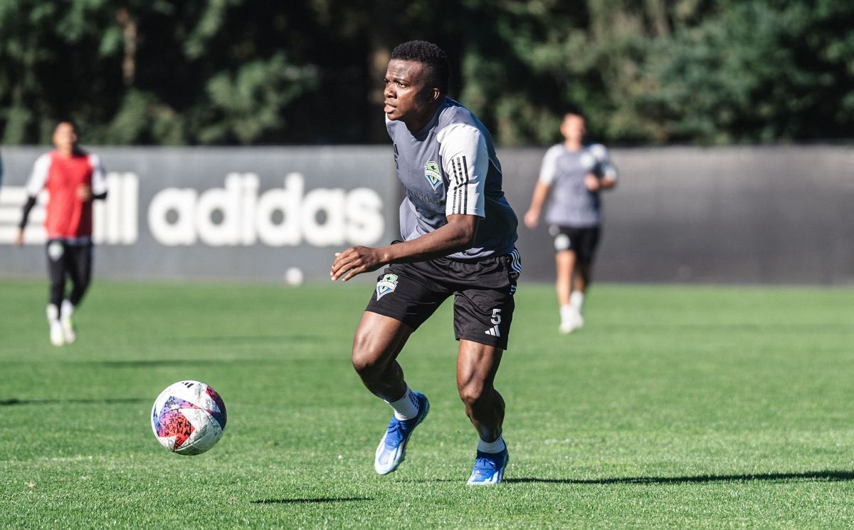 Nouhou returns to training after visa snafu