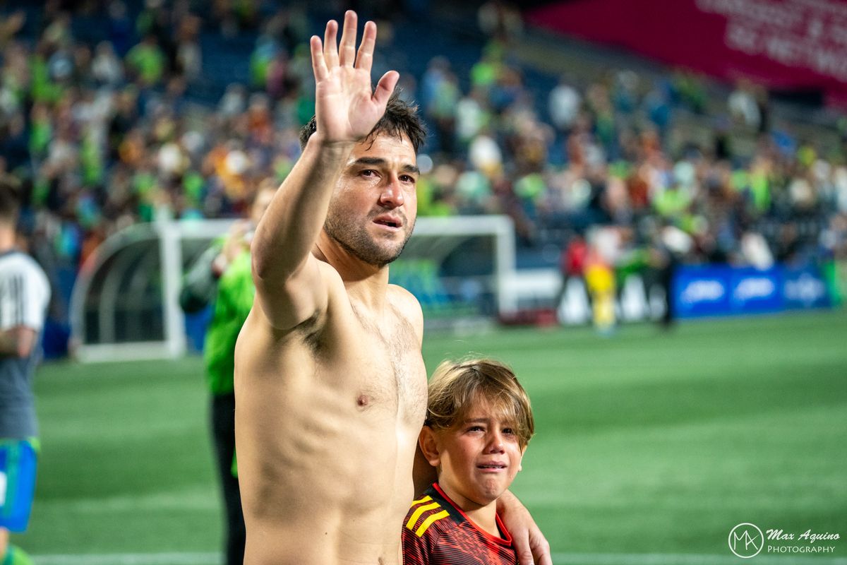 Nicolas Lodeiro seemed to be saying goodbye