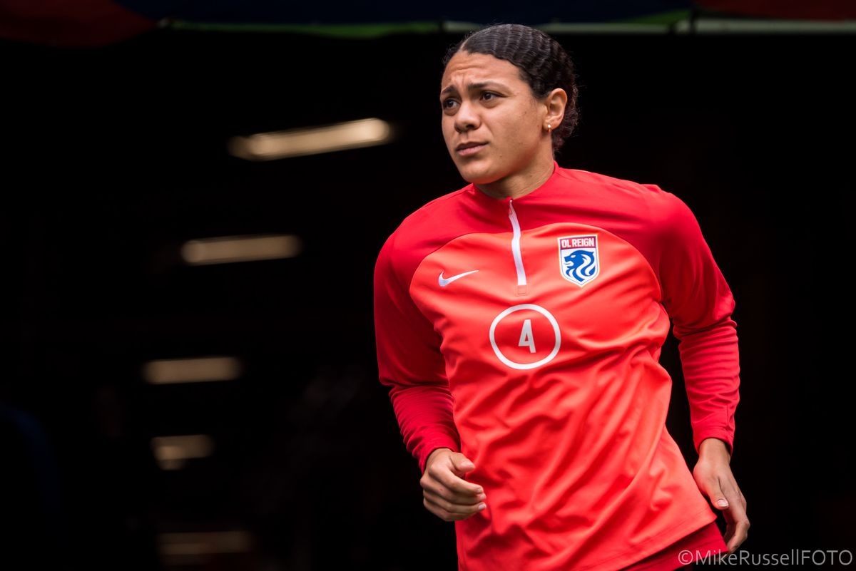 Alana Cook's contract with OL Reign extended to 2024