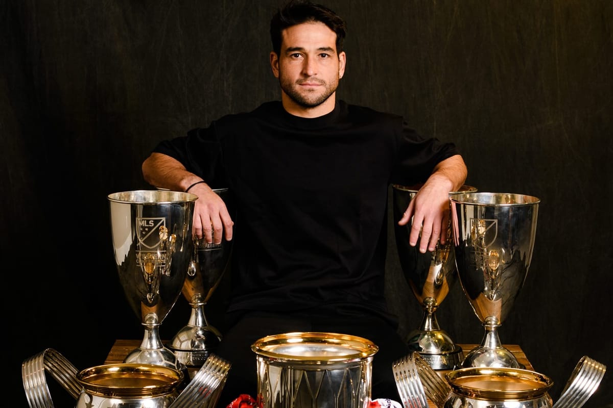 Sounders pay tribute to Nico Lodeiro