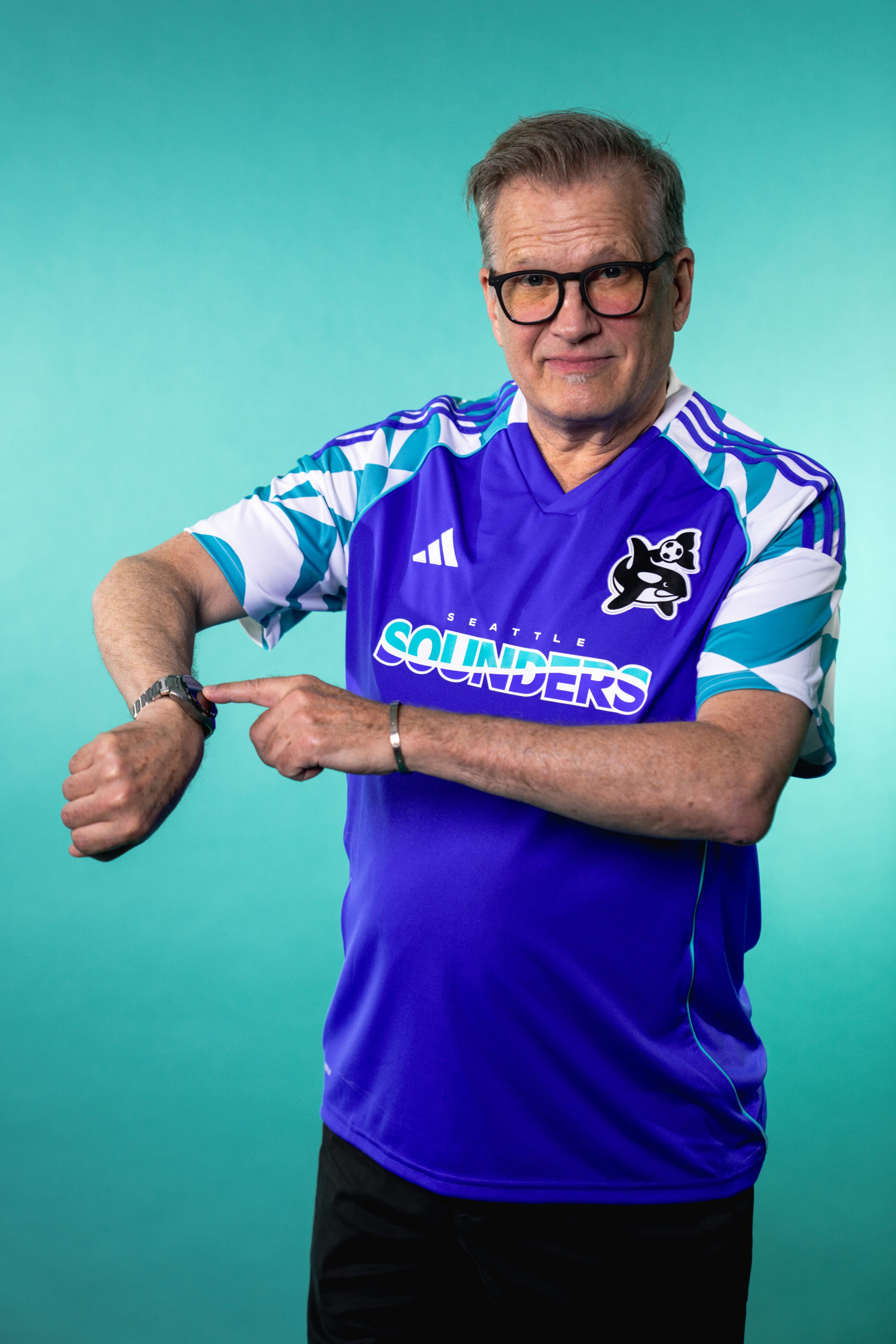 Sounders unveil 1990's-coded "Orca Kit"